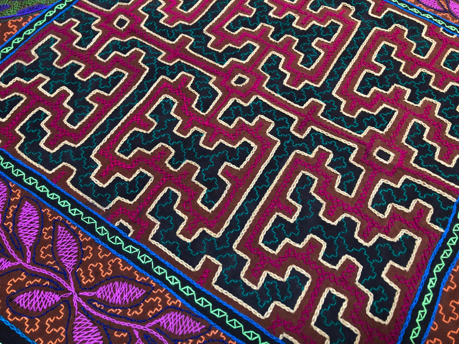 Traditional Shipibo Tapestry, Icaro Shipibo Alter Cloth Shipibo Artwork ...